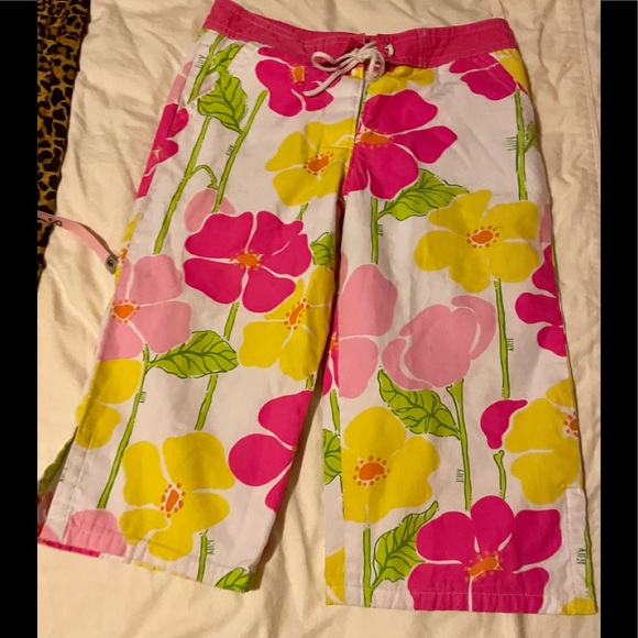 Bottoms | Lilly Pulitzer Adorable Signature Pink Flower Clam Diggers ...